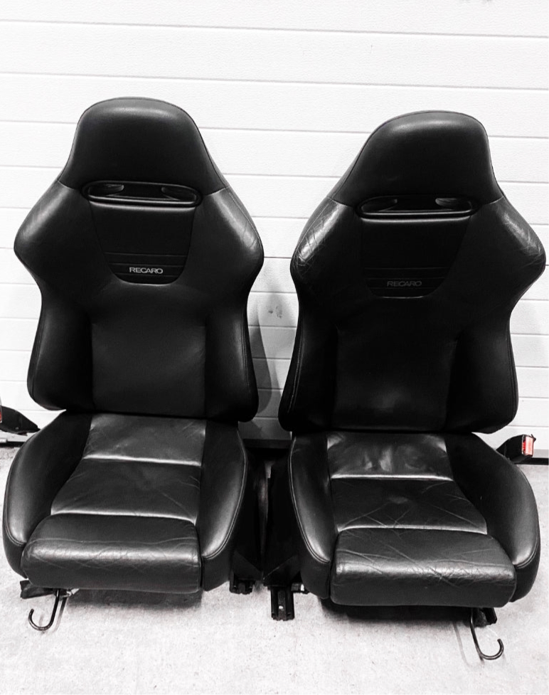 Renault Megane Sport 225/R26 Recaro Trendline Seats x2 – HOUSE OF H.S.P