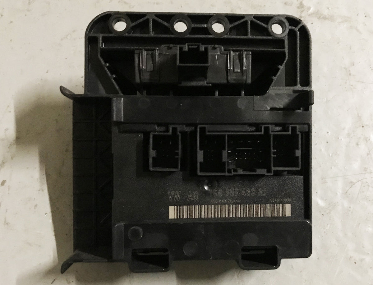 VW GOLF GTI MK5 - CONVENIENCE CONTROL MODULE – HOUSE OF H.S.P