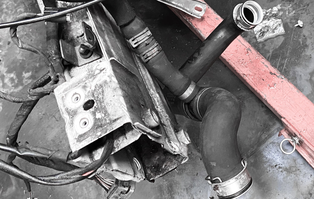 Mercedes C63 AMG 6.3 W204 - Radiator Hose – HOUSE OF H.S.P